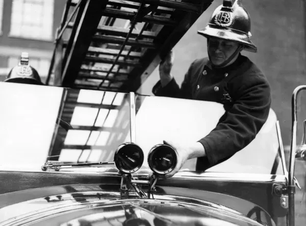 Most Beautiful Firefighter Wallpaper Firefighters In Paternoster Row,