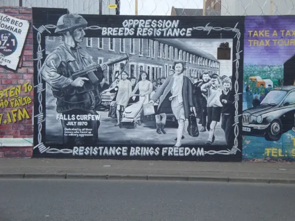 Wall mural reputable of Resistance