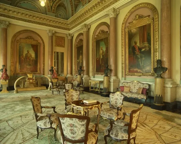 Royal Palace Living Room Royal Luxury Palace Interior Design In Dubai