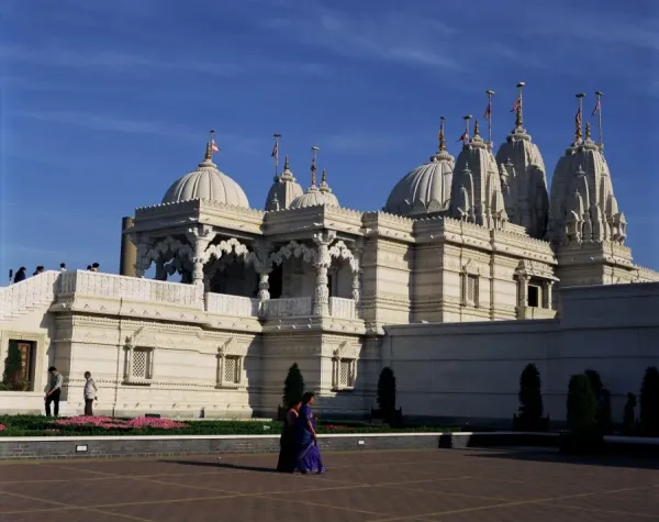 The Shree Swaminarayan Mandir Temple Our beautiful Wall Art and Photo ...