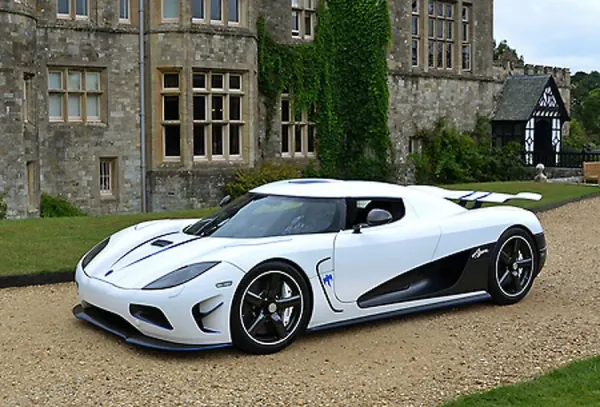Koenigsegg Agera R Pink