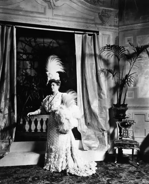 LILLIAN RUSSELL (1861-1922). Nee Helen Louise Leonard