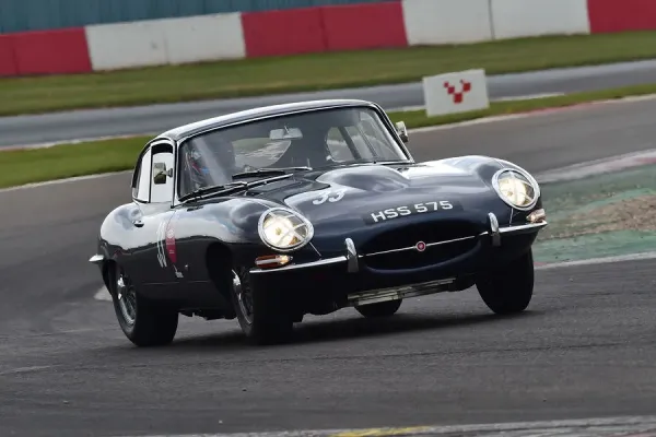 CM30 8587 Jon Minshaw, Jaguar E-Type Our beautiful Wall Art and Photo ...