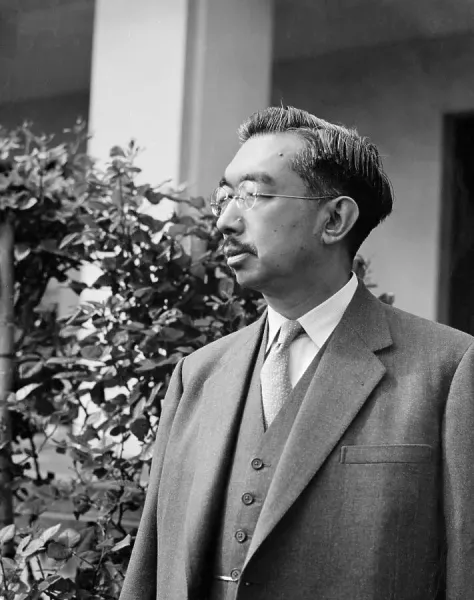 Emperor Hirohito Hiroshi Sugimoto | Emperor Hirohito | The Guggenheim
